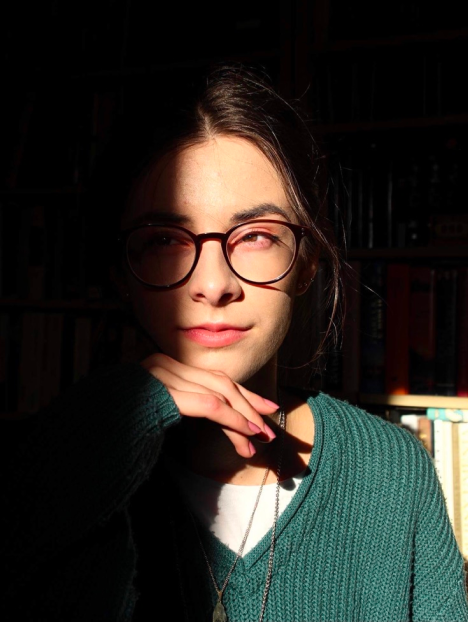 Hello, I’m Klára. I’m a junior digital (UI/UX) and graphic designer, striving to make the world ...